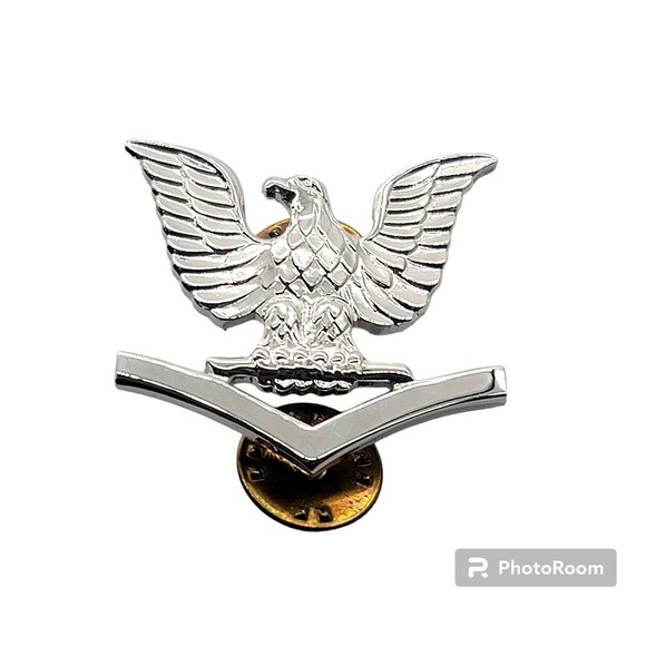 Vanguard | Accessories | Vanguard Silver Tone Eagle With Bar Us ...